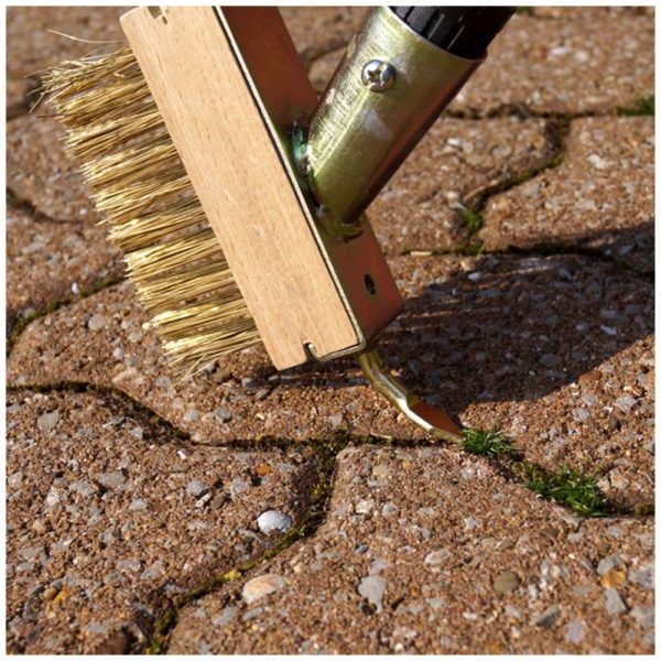 Paving Brush Telescopic - Thirsk Garden Centre
